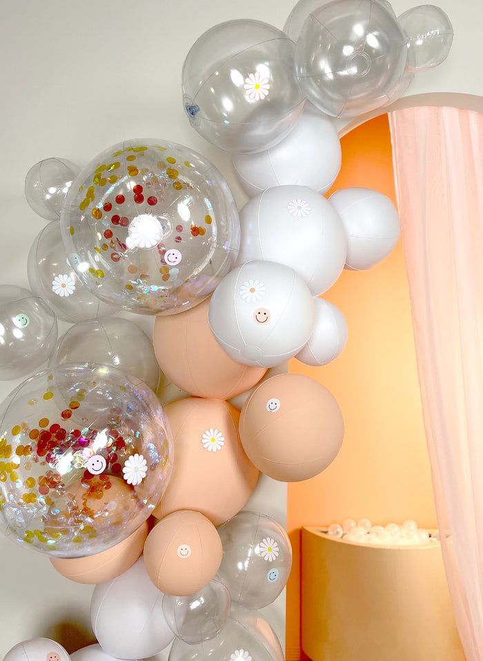 Minnidip Balloon Garland