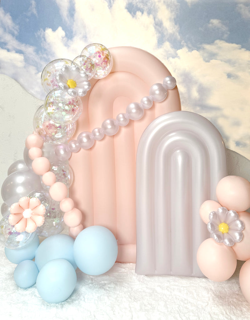 MINNIDIP is the original modern inflatable pool created by Emily Vaca